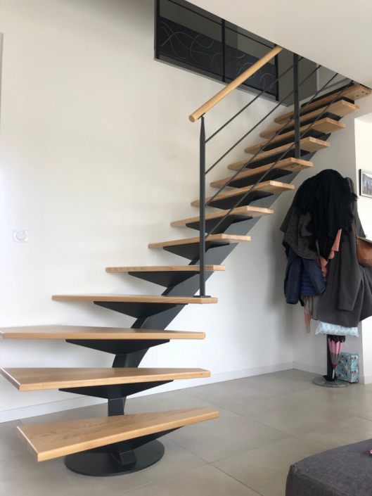 Escalier Métal Et Bois Quart Tournant En Bas Limon Débillardé